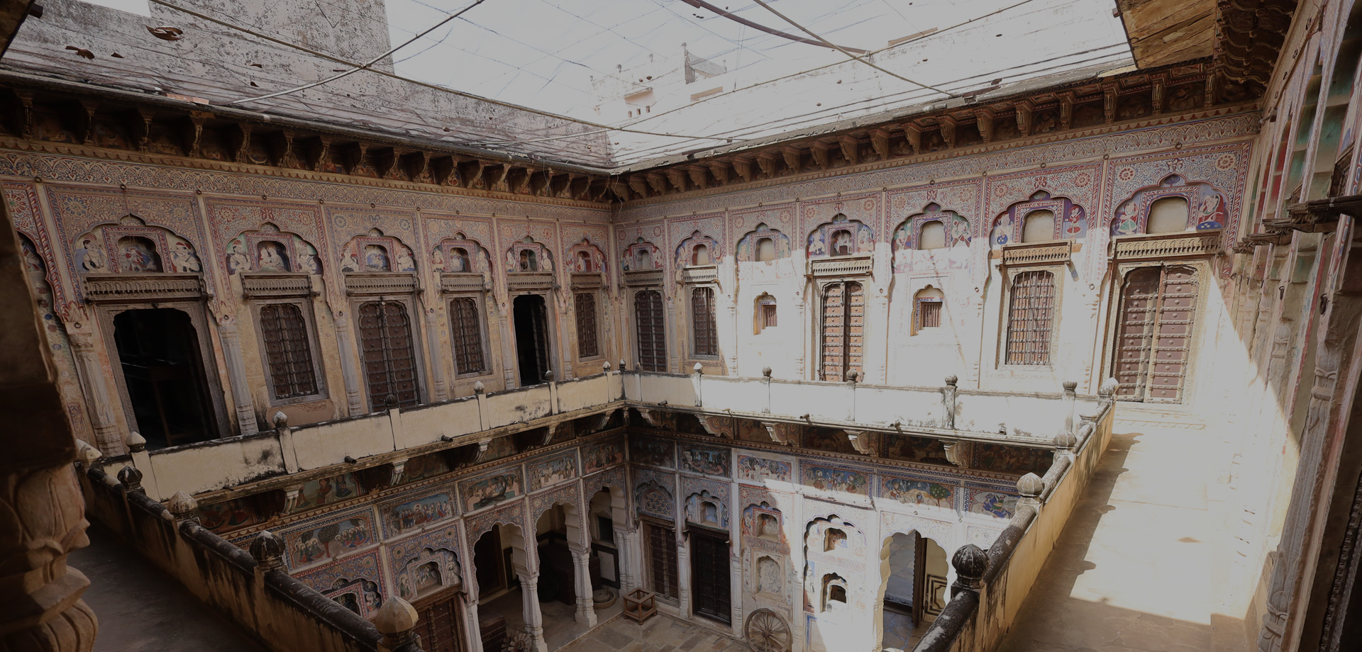 Seth Arjundas Goenka Haveli Museum | Dundlod, Rajasthan